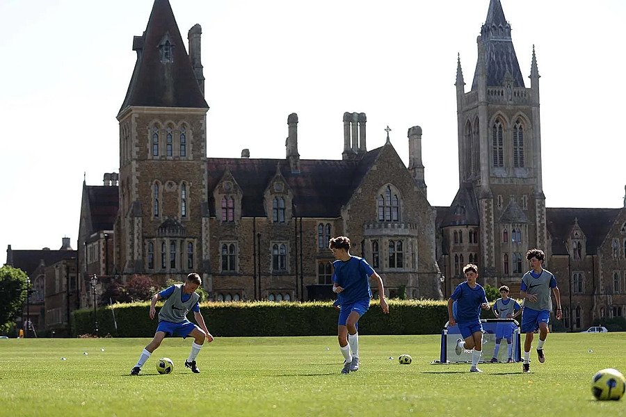 NIKE Summer Sports Camps | von Bülow Education